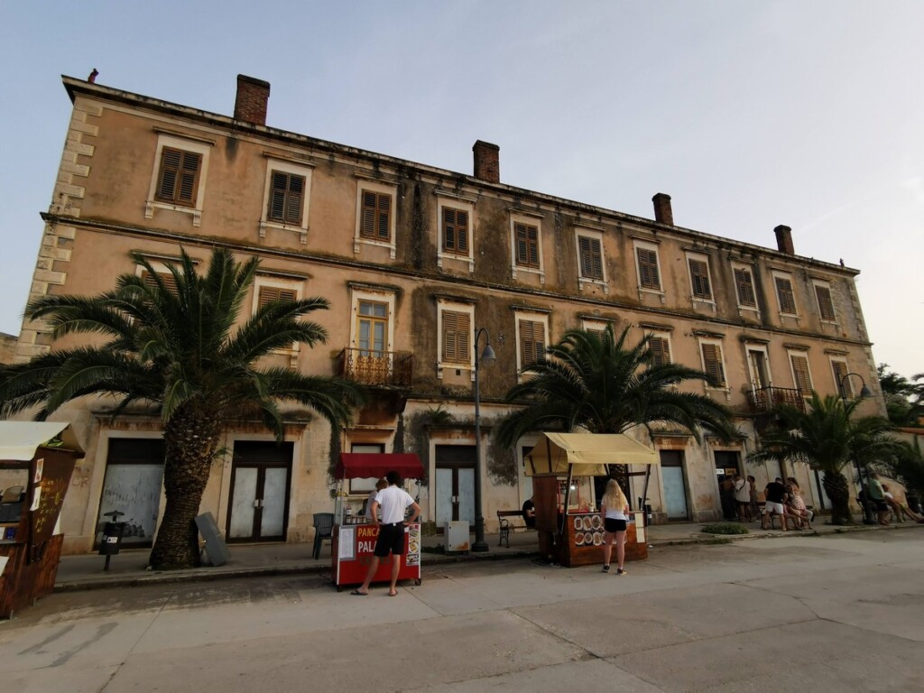 Stari Grad na otoku Hvaru - Pag.si