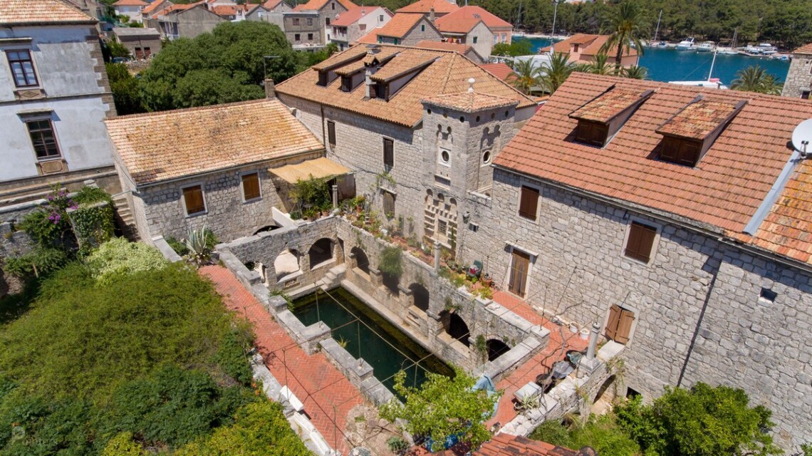 Stari Grad na otoku Hvaru - Pag.si